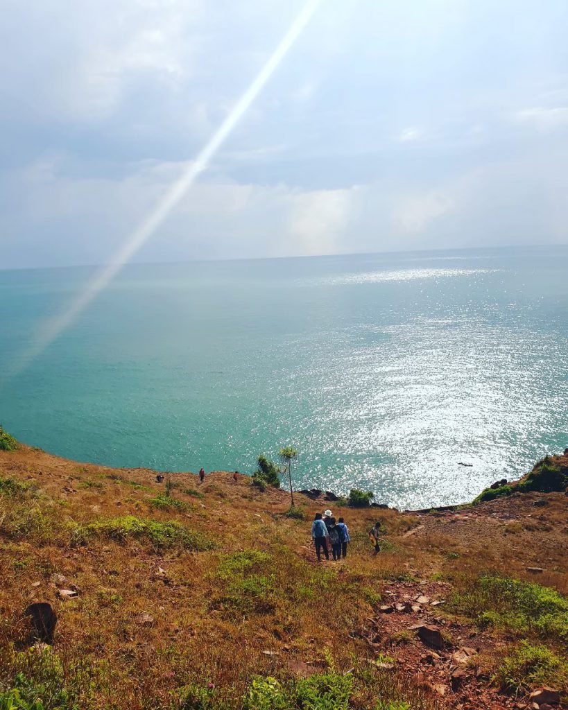 Pink-Stone Trail and the Beach (One Day Trip)